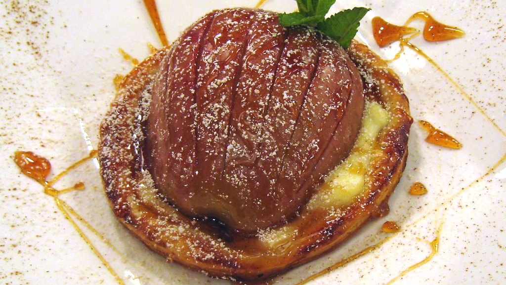 Manzanas en hojaldre con chocolate, martes de postre en "Cómetelo"