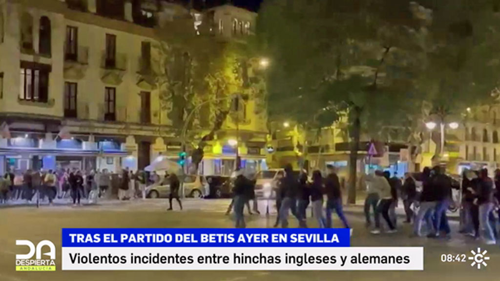 Graves incidentes entre hinchas alemanes e ingleses en Sevilla