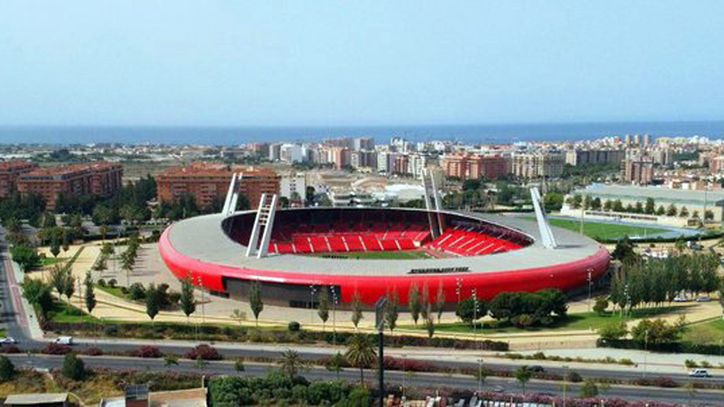 Llega el uso de la iluminación led a los invernaderos de Almería para ...
