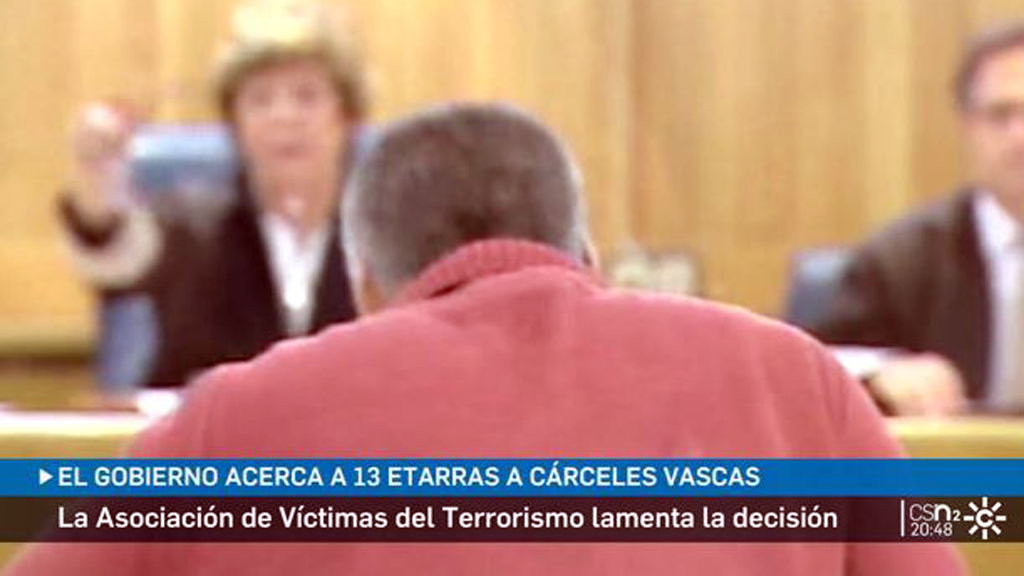 El gobierno acerca a trece etarras a cárceles vascas