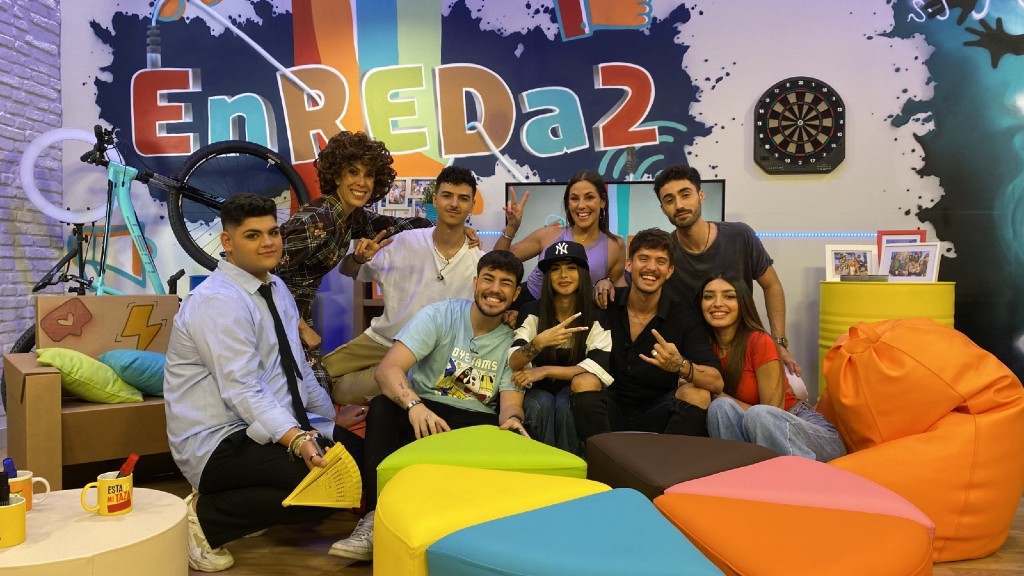 EnREDa2 estrena el mes de octubre con la visita del cantante Carlos Right