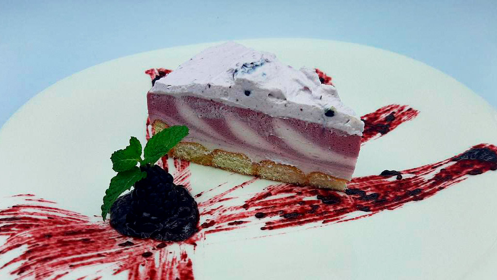 Tarta de yogur con moras, el postre de esta semana en Cómetelo