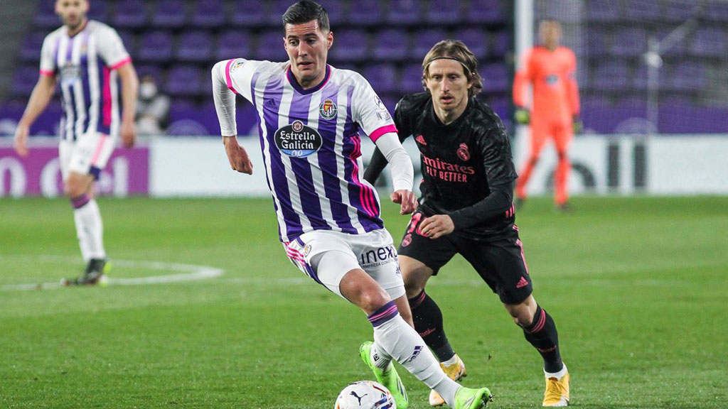 El Cádiz se refuerza con el central Meré y los delanteros Sergi ...