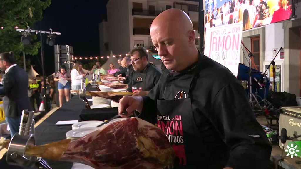 Andalucía de fiesta | En la Feria del Jamón y el Embutido de Serón, la ...