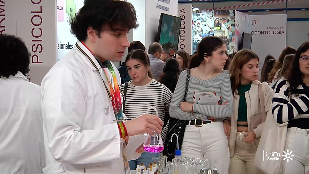 El Salón del Estudiante muestra las opciones de grados y posgrados de ...