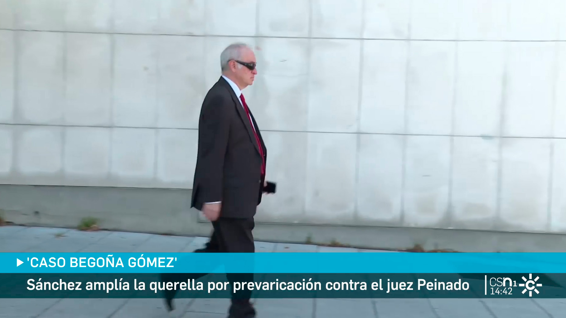 Sánchez amplía su querella contra el juez Peinado