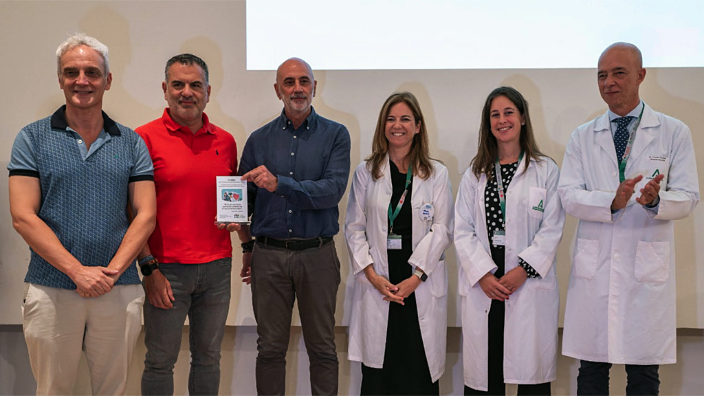 El Hospital Reina Sofía reconoce la labor divulgadora de Canal Sur